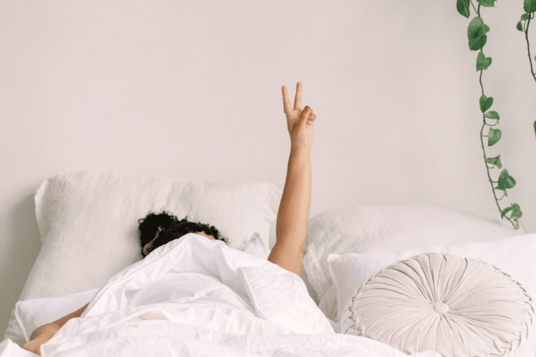 How to Wake Up Early: 9 Tips to Get Up in the Morning
